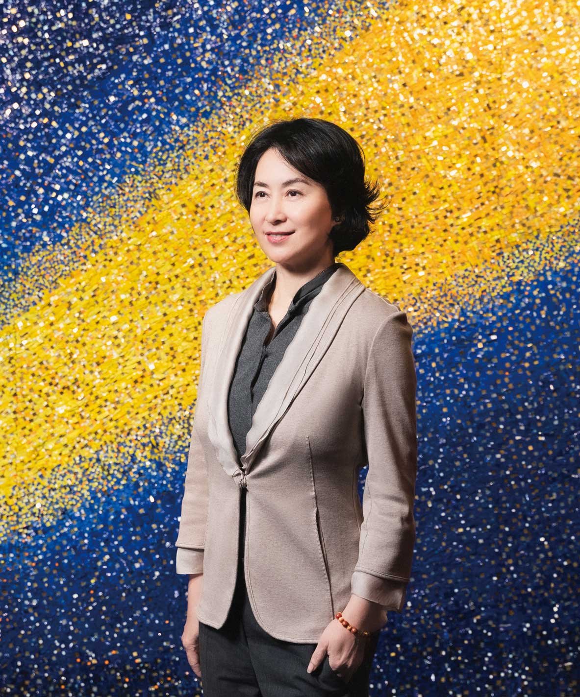 【超元・萬象：蕭勤的藝術】專訪 美高梅 何超瓊 - 當代藝術新聞當代藝術新聞