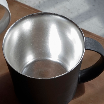 服部竜也｜ 黑銀彩馬克杯 M — tea茶 雜誌tea茶 雜誌